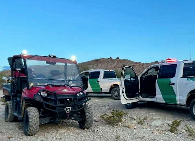 Aseguran seis migrantes y pollero - Canal 44